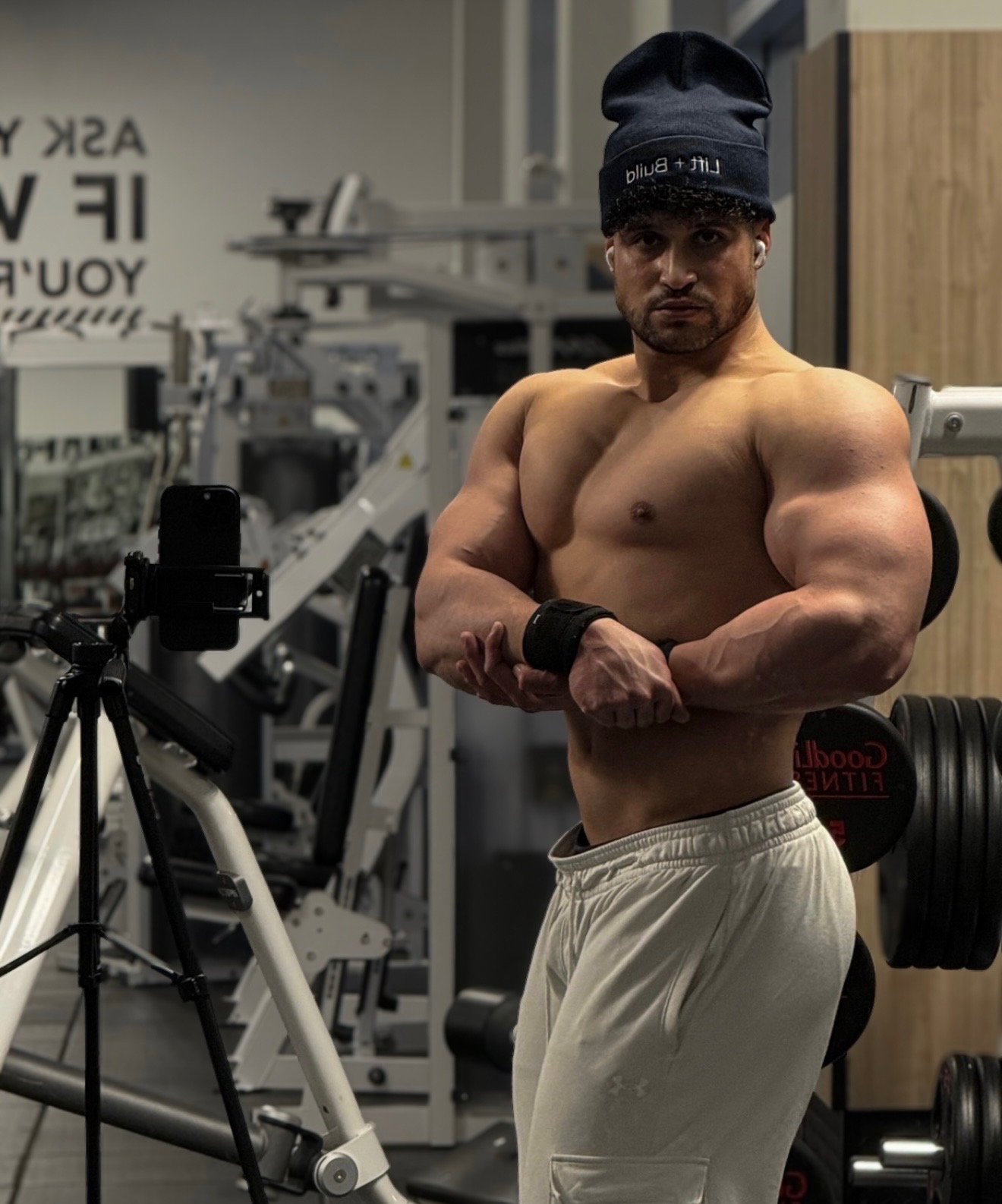 LIFT + BUILD | Premium Gym Beanies for Athletes & Weightlifters